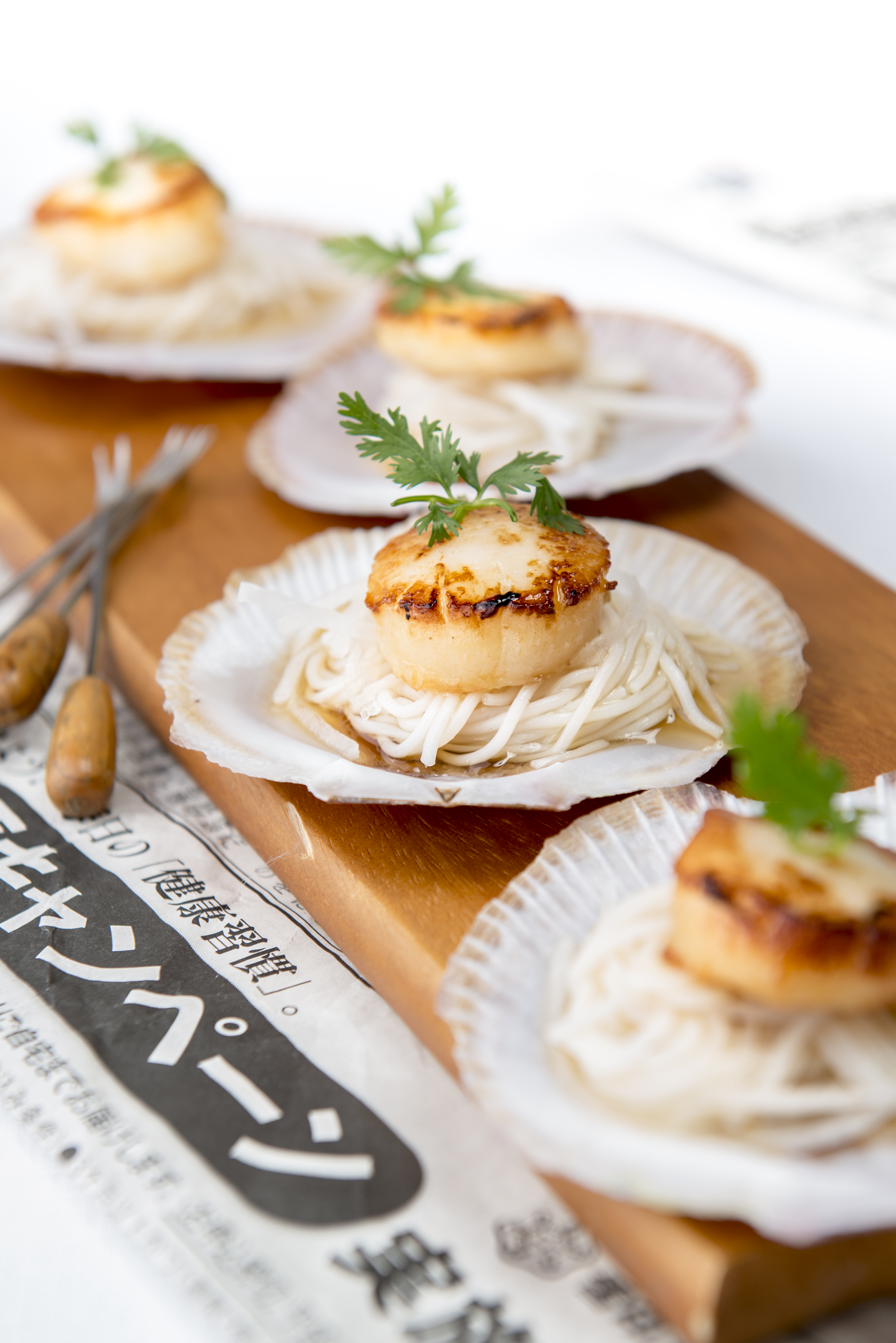 Grilled scallops with daikon and cold Somen noodle sauce - Hakubaku ...