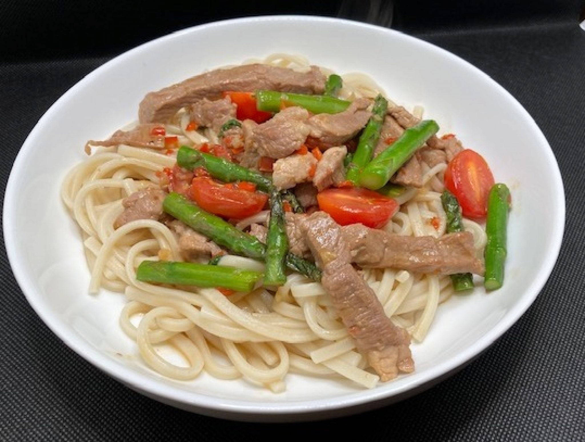 Chilli pork Udon Stir Fry - Hakubaku - The Kokumotsu Company